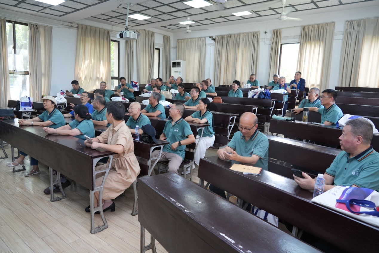 【校友返校】毕业四十载，花甲再相聚 ——80级校友毕业四十周年重返母校聚会